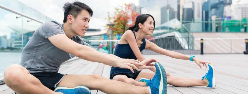 Partner-Sport: So unterstützt ihr euch beim Training | LiveFitAnywhere